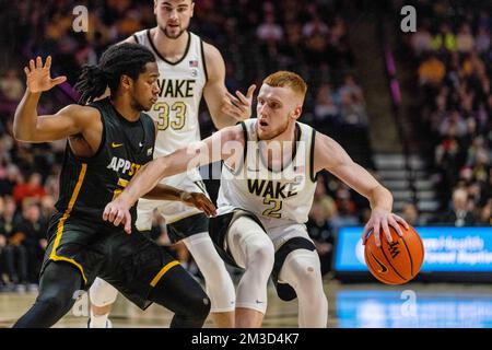 Winston-Salem, NC, USA. 14th Nov, 2017. Liberty guard Caleb Homesley (1 ...