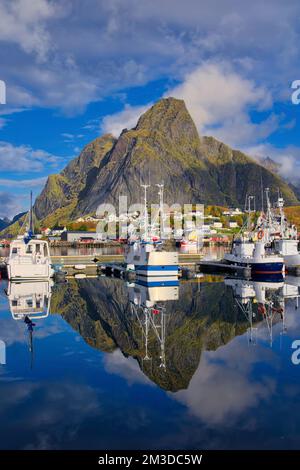 Taken @Reine, Norway Kirkeveien, Marken V, Reine, Moskenes, Nordland ...