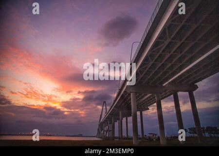 A beautiful shot of the Arthur Ravenel Jr Bridge in Charleston, Mount ...