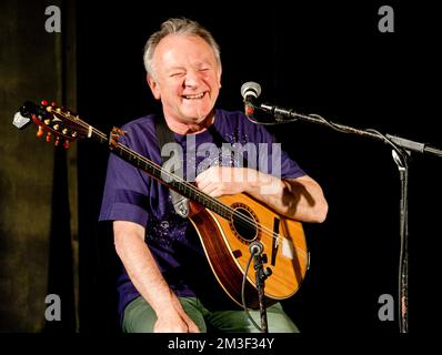 Donal Lunny Irish traditional musician Stock Photo - Alamy