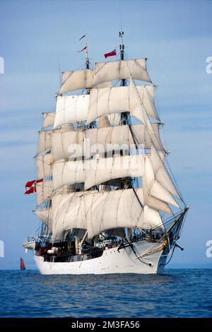 Danish tall ship Danmark, Lerwick, 1999 Stock Photo - Alamy
