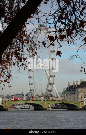 Marriott Hotel Westminster Bridge London Stock Photo - Alamy