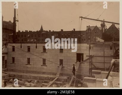 North wall of Courtyard, construction of the McKim Building , Public ...
