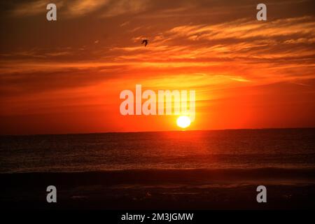 General view of the sunset on the heavenly Mazunte beach, a beautiful ...