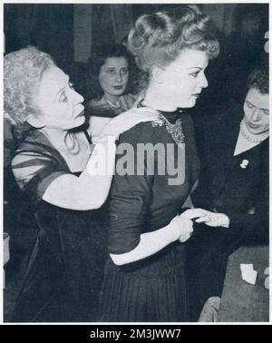 Maggy Rouff Spring Fashion Show 1948 Stock Photo - Alamy