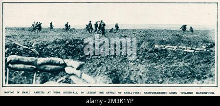 Reinforcements of British Infantry marching in narrow column Stock ...