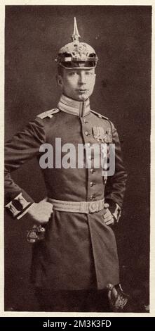 Officer of the 1st Prussian Guards in parade uniform Stock Photo - Alamy