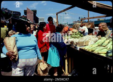 Outdoor Market at Haymarket Square , Markets, Street vendors, Produce ...