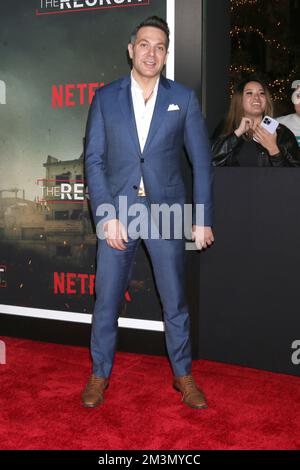 LOS ANGELES - DEC 8: Mike Mandell at the The Recruit Netflix Seriews ...