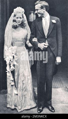 Wedding of Oswald Mosley and Cynthia Curzon Stock Photo - Alamy