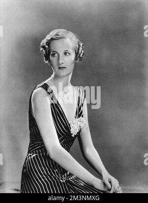 Barbara ('Baba') Beaton (1912 - 1973), Mrs Alec Hambro, younger sister ...