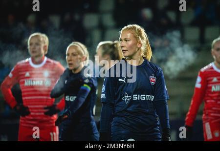 Malmoe, Sweden. 15th Dec, 2022. Sydney Lohmann (12) of Bayern Munich ...