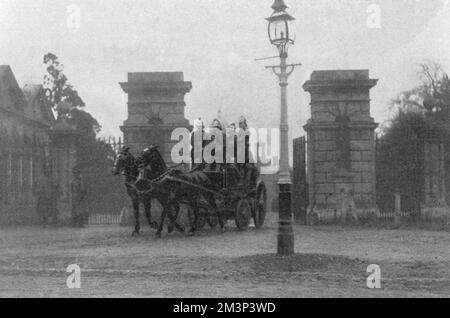 Middlesex Pauper Lunatic Asylum fire, 1903 Stock Photo - Alamy