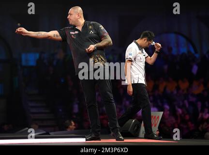 Boris Krcmar in action against Gary Anderson (left) on day twelve of ...