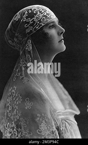 Viscountess Curzon (1887-1962) by Lallie Charles. She married her ...