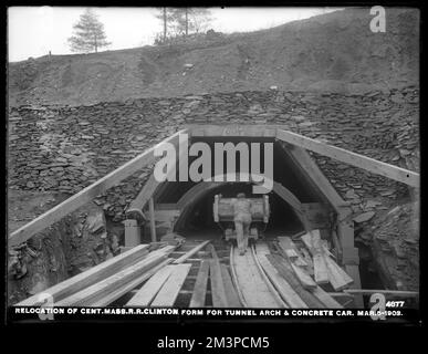 Relocation Central Massachusetts Railroad, form for sidewall of tunnel ...