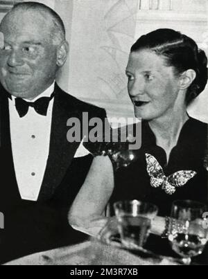 Mrs Reginald Fellowes Stock Photo - Alamy