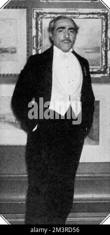 Fortunino Matania, artist Stock Photo - Alamy