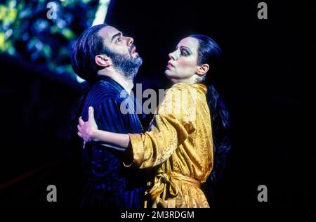 Jonathan Summers (Macbeth) in MACBETH at English National Opera (ENO ...