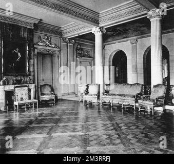 Sir Philip Sassoon's home, 25 Park Lane: the boudoir Stock Photo - Alamy