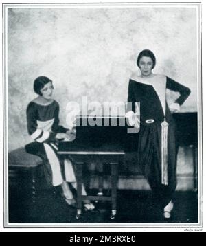 Norah Blaney and Gwen Farrar Stock Photo - Alamy