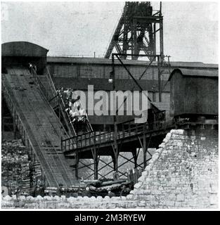 Cadeby Colliery disaster, 1912 Stock Photo - Alamy