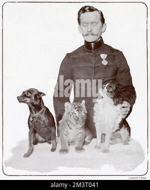 Queen Alexandra with tiger cub at the London Hippodrome Stock Photo - Alamy