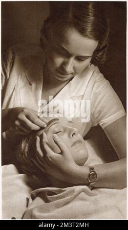 Apparatus that Assist the Remedies of Nature 1933 Stock Photo - Alamy