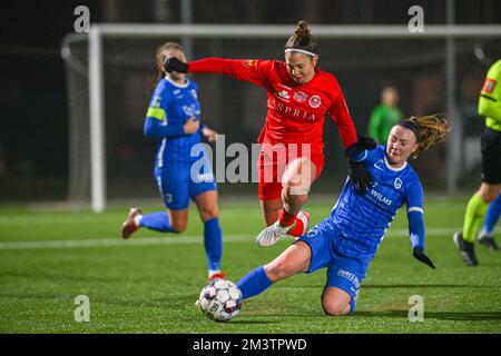 Celine Verdonck (27) of Woluwe pictured during a female soccer game ...