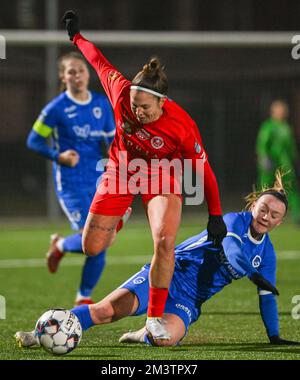 Celine Verdonck (27) of Woluwe pictured during a female soccer game ...