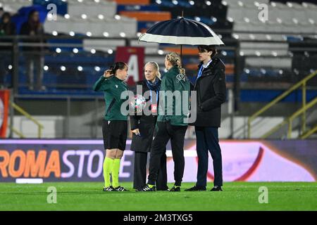referee Cheryl Foster during Champions League Women 2022 2023 Match ...