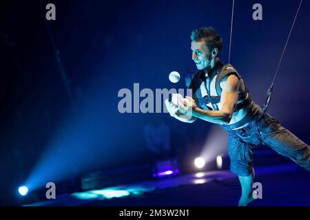 Duisburg, Deutschland. 16th Dec, 2022. Madeline ZILCH, moderator, The ...