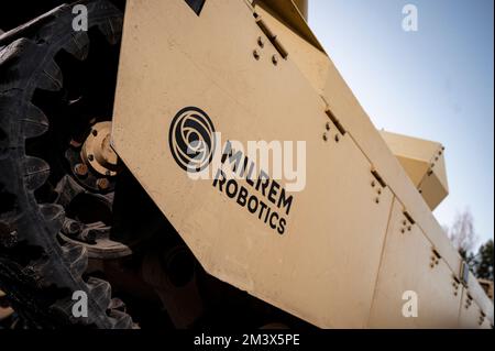 15 December 2022, Brandenburg, Brück: A THeMIS (Tracked Hybrid Modular ...