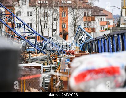 Broken crane seen at the scene of the accident. The tragic accident ...