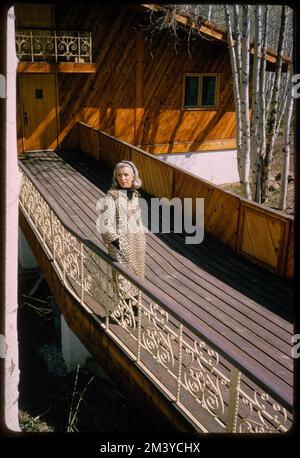 Town and Country, Ann Taylor, Toni Frissell, Antoinette Frissell Bacon ...
