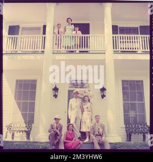 The Pell family, Toni Frissell, Antoinette Frissell Bacon, Antoinette ...