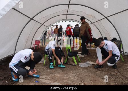 Idlib, Syria. 17th Dec, 2022. Children players prepare for the final ...