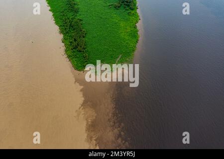 Confluence of the Rio Negro and the Amazon, Manaus, Amazonas state ...