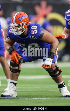 Florida offensive lineman Austin Barber (58) prepares for the NCAA ...