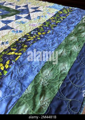 A beautiful handmade quilt Stock Photo - Alamy
