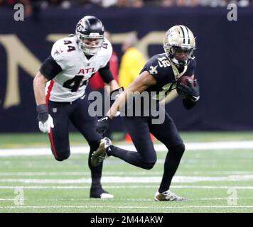 Atlanta Falcons linebacker Troy Andersen (44) hits Jacksonville Jaguars ...