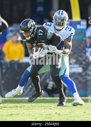 Dallas Cowboys linebacker Damone Clark (33) rushes the passer during an ...