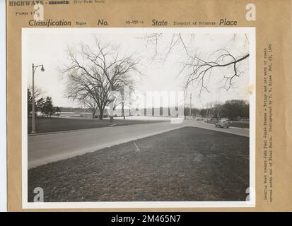 Jones bridge 1945 Stock Photo - Alamy