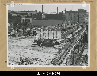 Construction Work on Whitehurst Freeway. Original caption: Construction ...