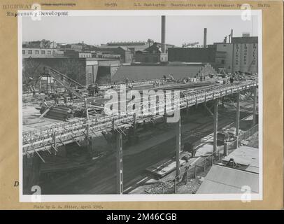 Construction Work on Whitehurst Freeway. Original caption: Construction ...