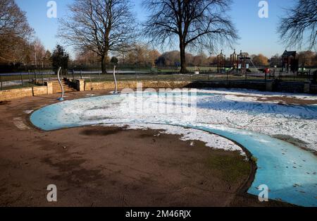 St Nicholas' Park, Warwick Warwickshire after a winter snowfall Stock ...