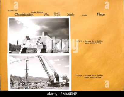Chisana River Bridge under construction. State: Alaska Stock Photo - Alamy