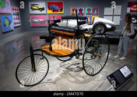 Vintage Benz Patent Car, Germany 1885, 1-cylinder, water-cooled ...