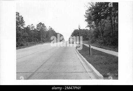 Curb setbacks for bus stops. State: Washington, DC Stock Photo - Alamy