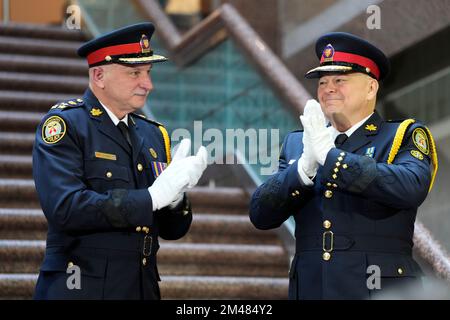 Incoming Toronto Police Chief Myron Demkiw claps and smiles at members ...